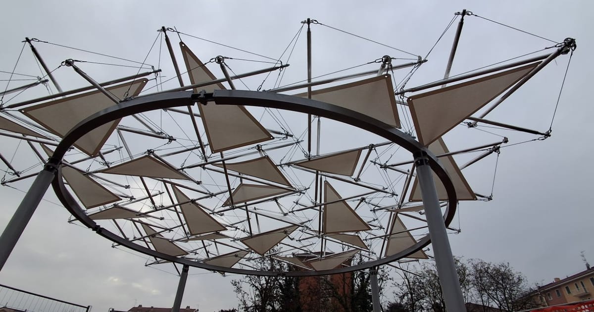 Tensegrity – lightweight structures made of metal and textile